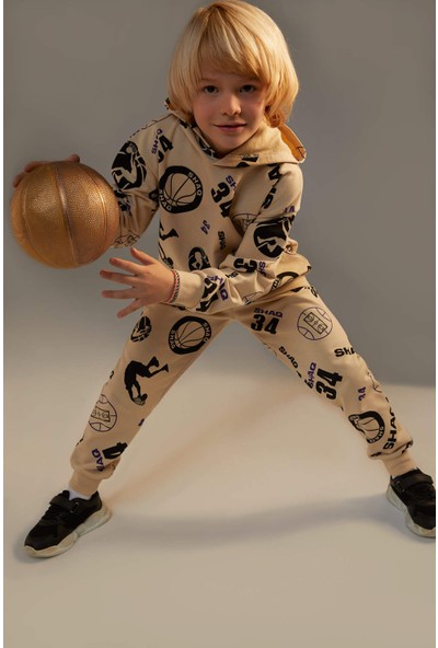 DeFacto Erkek Çocuk Shaquille O'Neal Lisanslı Slim Fit Jogger Eşofman Alt W7498A622SP DeFacto Erkek Çocuk Shaquille O'Neal Lisanslı Slim Fit Jogger Eşofman Alt W7498A622SP