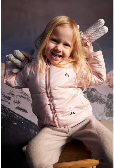 DeFacto Kız Bebek Desenli Kapüşonlu Polar Astarlı Mont  W5932A221AU DeFacto Kız Bebek Desenli Kapüşonlu Polar Astarlı Mont  W5932A221AU