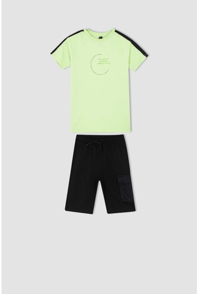 DeFacto Erkek Çocuk Baskılı Kısa Kollu Tişört Bermuda Şort Takım X4450A622SP