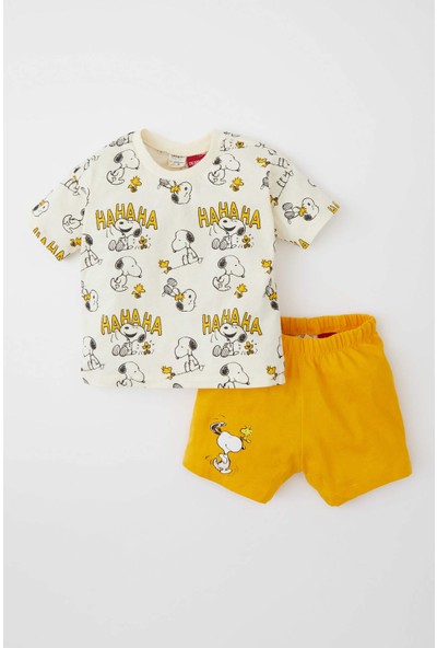 DeFacto Erkek Bebek Snoopy Lisanslı Regular Fit Pamuklu Kısa Kollu Tişört Şort Takım X3553A222SM DeFacto Erkek Bebek Snoopy Lisanslı Regular Fit Pamuklu Kısa Kollu Tişört Şort Takım X3553A222SM