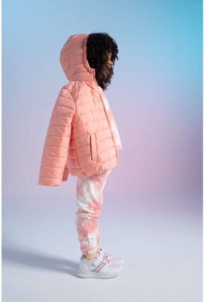 DeFacto Kız Çocuk Kapüşonlu Şişme Mont W3453A622SP DeFacto Kız Çocuk Kapüşonlu Şişme Mont W3453A622SP