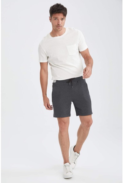 DeFacto Slim Fit Beli Bağcıklı Geri Dönüşümlü Şort U3311AZ21SM