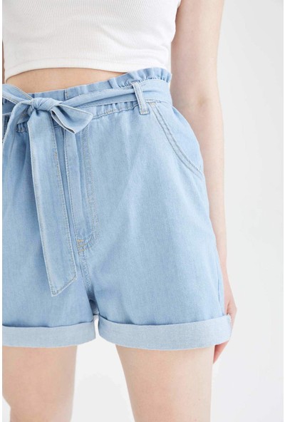 Defacto Paper Bag Katlamalı Paça Kuşaklı Jean Mini Şort U3025AZ21SM Defacto Paper Bag Katlamalı Paça Kuşaklı Jean Mini Şort U3025AZ21SM