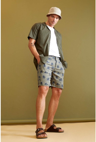 Defacto Slim Fit Palmiye Desenli Şort U7058AZ21SM