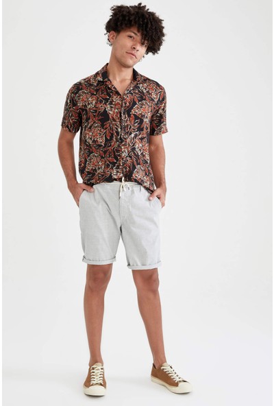 DeFacto Regular Fit Bağcıklı Bermuda Pamuklu Şort S6435AZ21SM DeFacto Regular Fit Bağcıklı Bermuda Pamuklu Şort S6435AZ21SM