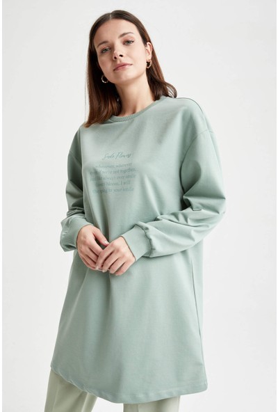 DeFacto Regular Fit Slogan Baskılı Bisiklet Yaka İnce Sweatshirt Kumaşı Sweatshirt Tunik X1872AZ22SP