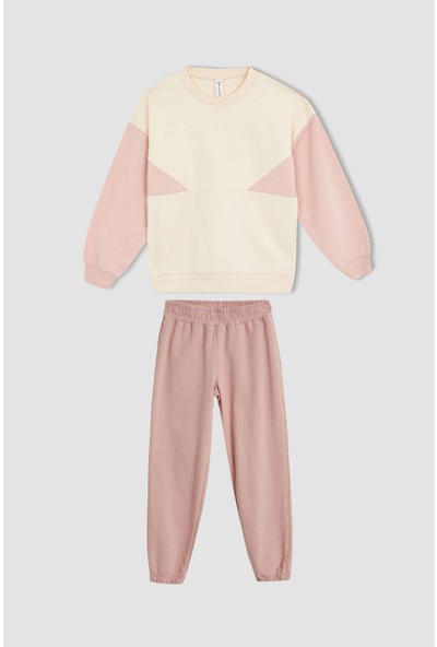 DeFacto Kız Çocuk Regular Fit Bisiklet Yaka Renk Bloklu Sweatshirt Jogger Eşofman Takım W1629A621WN DeFacto Kız Çocuk Regular Fit Bisiklet Yaka Renk Bloklu Sweatshirt Jogger Eşofman Takım W1629A621WN