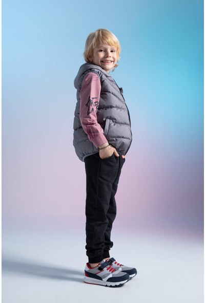 DeFacto Erkek Çocuk Kapüşonlu Basic Şişme Yelek X2926A622SP