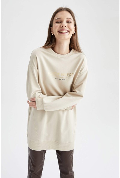DeFacto Oversize Fit Parlak Slogan Baskılı Bisiklet Yaka Sweatshirt Tunik X1861AZ22SP DeFacto Oversize Fit Parlak Slogan Baskılı Bisiklet Yaka Sweatshirt Tunik X1861AZ22SP