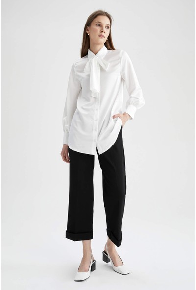 DeFacto Regular Fit Geniş Duble Paça Crop Fit Pantolon W3412AZ22SP DeFacto Regular Fit Geniş Duble Paça Crop Fit Pantolon W3412AZ22SP