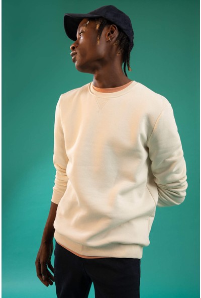 DeFacto Regular Fit Bisiklet Yaka Basic Pamuklu Sweatshirt T3777AZ22SP DeFacto Regular Fit Bisiklet Yaka Basic Pamuklu Sweatshirt T3777AZ22SP