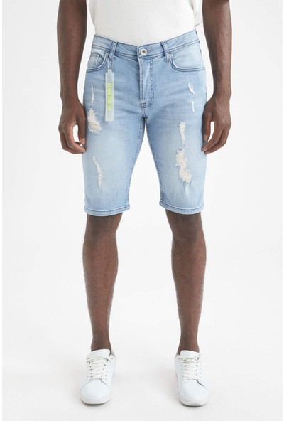 DeFacto Skinny Fit Anahtarlık ve Yırtık Detaylı Jean Bermuda Şort U3225AZ21HS