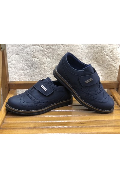 Kafkaslar Erkek Çocuk Klasik Lacivert Kaymaz Taban Sünnet Ayakkabısı Kafkaslar Erkek Çocuk Klasik Lacivert Kaymaz Taban Sünnet Ayakkabısı