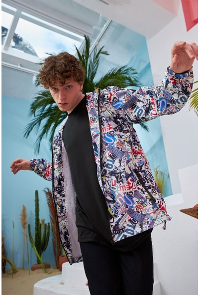 Rocqerx R-2256 Karışık Yazı Baskılı Kapüşonlu Yağmurluk Rocqerx R-2256 Karışık Yazı Baskılı Kapüşonlu Yağmurluk