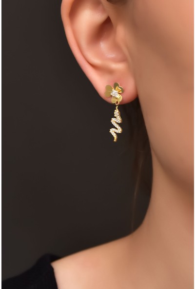 Papatya Silver 925 Ayar Gümüş Hediyeli Gold Kaplama Frezya Çiçeği Yılan Küpe Papatya Silver 925 Ayar Gümüş Hediyeli Gold Kaplama Frezya Çiçeği Yılan Küpe