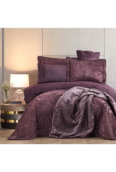 Karaca Home Valeria Best Mürdüm 8 Parça Çeyiz Seti Karaca Home Valeria Best Mürdüm 8 Parça Çeyiz Seti