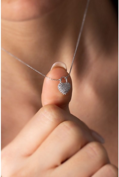 Lieza Jewelry 925 Ayar Gümüş Taşlı Kalp Kolye