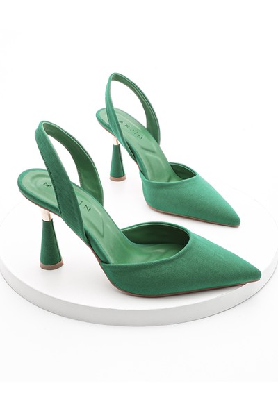 Marjin Kadın Stiletto Sivri Burun Altın Ökçe Detaylı Arkası Açık Atkılı Topuklu Ayakkabı Yolez Marjin Kadın Stiletto Sivri Burun Altın Ökçe Detaylı Arkası Açık Atkılı Topuklu Ayakkabı Yolez