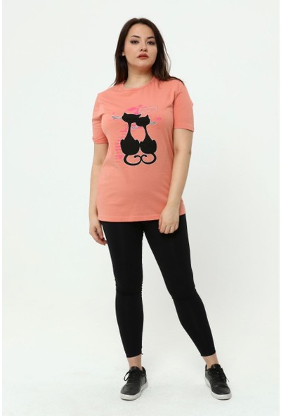 Siyezen Büyük Beden Kedi Baskılı T-Shirt Somon