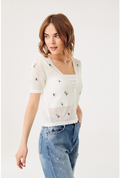 FullaModa Balon Kol Çiçek Nakışlı Hırka