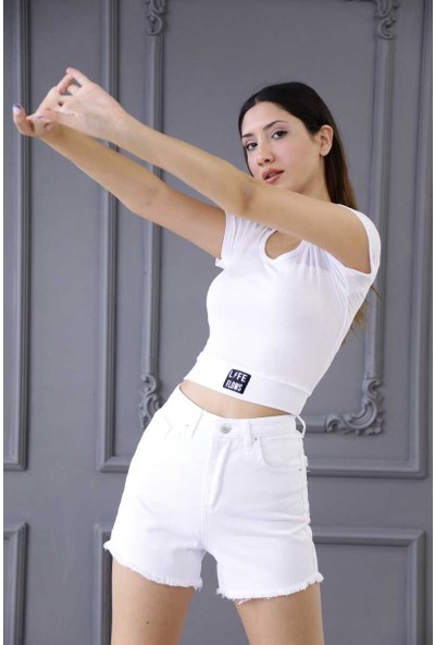 Modaline Paça Püsküllü Gabardin Şort