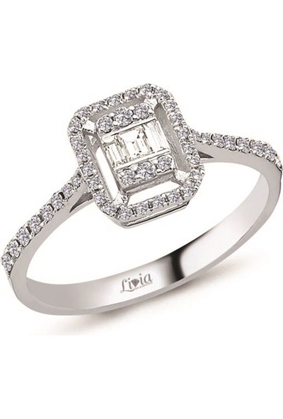 Livia 14 Ayar 0,50 Karat Baget Pırlanta Yüzük Livia 14 Ayar 0,50 Karat Baget Pırlanta Yüzük