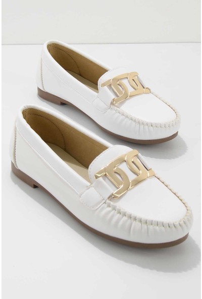 Bambi Beyaz Kadın Loafer Ayakkabı K015421666