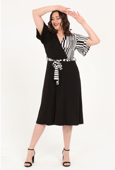 Siyezen Büyük Beden Kruvaze Yaka Desenli Elbise Siyah Çizgili Siyezen Büyük Beden Kruvaze Yaka Desenli Elbise Siyah Çizgili