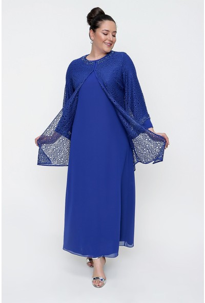 Uzun Kollu Astarlı Düz Elbise Yaka ve Kolları Boncuklu Güpür Detaylı Ceket Büyük Beden 2'li Takım Saks Uzun Kollu Astarlı Düz Elbise Yaka ve Kolları Boncuklu Güpür Detaylı Ceket Büyük Beden 2'li Takım Saks