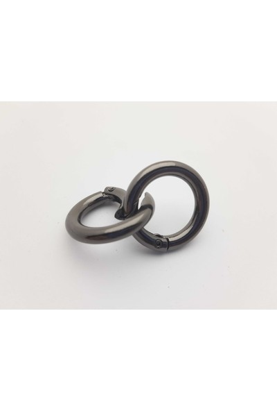 Be Beauty Siyah Renk Açılır Yaylı Metal Çanta Zincir Halkası (Çap 2,8 Cm) (1 Pakette 2 Adet) Be Beauty Siyah Renk Açılır Yaylı Metal Çanta Zincir Halkası (Çap 2,8 Cm) (1 Pakette 2 Adet)
