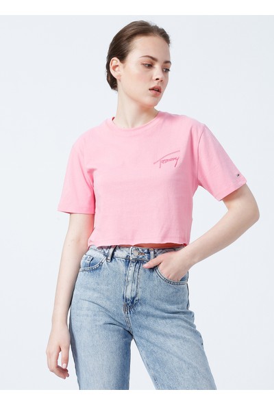 Tommy Jeans DW0DW12852THE Yuvarlak Yaka Regular Fit Pembe Kadın T-Shirt Tommy Jeans DW0DW12852THE Yuvarlak Yaka Regular Fit Pembe Kadın T-Shirt