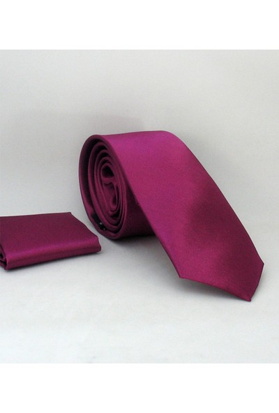 Gaffy Mürdüm Slim Fit (Ince) Düz Renk Mendilli Saten Kravat. Gaffy Mürdüm Slim Fit (Ince) Düz Renk Mendilli Saten Kravat.