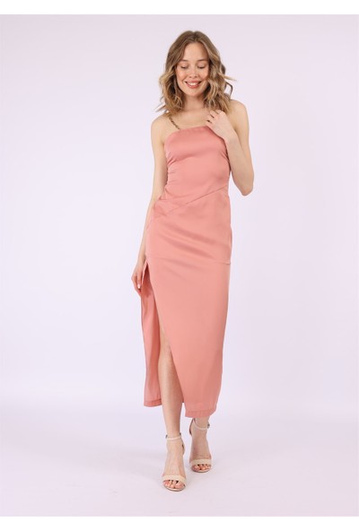 LM Louis & Maria Saten Zincir Askılı Yırtmaçlı Midi Elbise - Pembe LM Louis & Maria Saten Zincir Askılı Yırtmaçlı Midi Elbise - Pembe