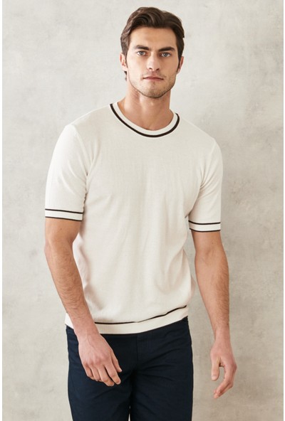 Ac&Co / Altınyıldız Classics Erkek Ekru Standart Fit Bisiklet Yaka %100 Pamuk Triko Tişört Ac&Co / Altınyıldız Classics Erkek Ekru Standart Fit Bisiklet Yaka %100 Pamuk Triko Tişört