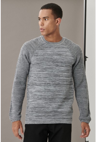 Ac&Co / Altınyıldız Classics Erkek Antrasit Standart Fit Bisiklet Yaka Triko Kazak Ac&Co / Altınyıldız Classics Erkek Antrasit Standart Fit Bisiklet Yaka Triko Kazak