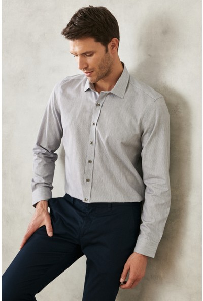 AC&Co / Altınyıldız Classics Slim Fit Dar Kesim Klasik Yaka Pamuk Çizgili Klasik Gömlek