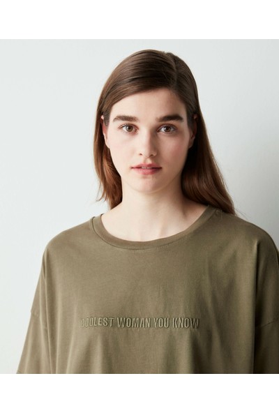 İpekyol Nakışlı Tişört