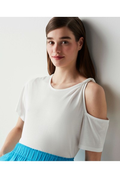 İpekyol Cutout Tişört