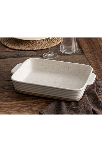 English Home Dots Stoneware Fırın Kabı Beyaz English Home Dots Stoneware Fırın Kabı Beyaz