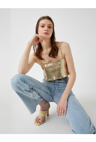 Pullu Askılı Sırt Detaylı Crop Bluz