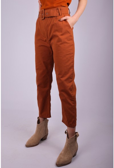 Kadın Kiremit Rengi Kemerli Jean Pantolon