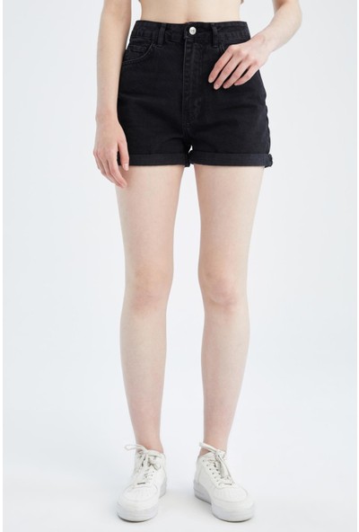 DeFacto Mom Fit Yüksek Bel Jean Şort X6840AZ22SM DeFacto Mom Fit Yüksek Bel Jean Şort X6840AZ22SM