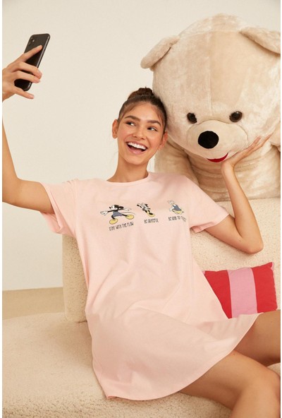 DeFacto Mickey ve Minnie Lisanslı Kısa Kollu Pamuklu Gecelik X0721AZ22SP