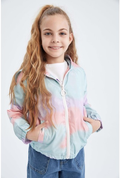 DeFacto Kız Çocuk Batik Desenli Kapüşonlu Penye Astarlı Mevsimlik Yağmurluk W4131A622SP DeFacto Kız Çocuk Batik Desenli Kapüşonlu Penye Astarlı Mevsimlik Yağmurluk W4131A622SP