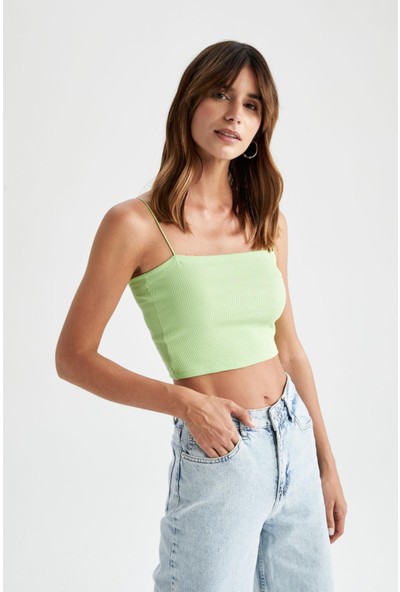 DeFacto Slim Fit Kare Yaka Askılı Fitilli Crop Atlet X4301AZ22SP DeFacto Slim Fit Kare Yaka Askılı Fitilli Crop Atlet X4301AZ22SP