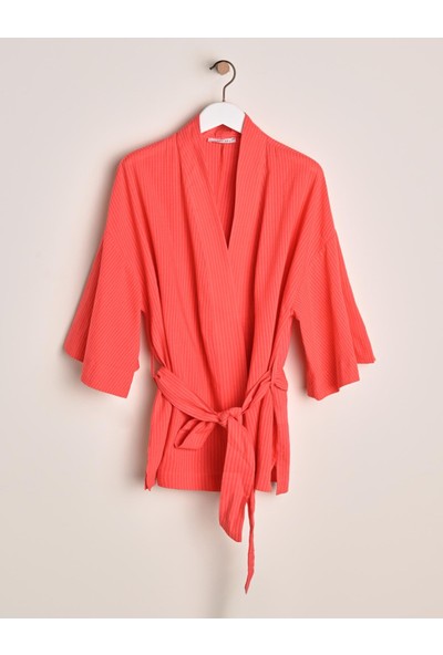 Jimmy Key Kadın Turuncu Düz Kesim Truvakar Kol Açık Yaka Desenli Kimono Jimmy Key Kadın Turuncu Düz Kesim Truvakar Kol Açık Yaka Desenli Kimono