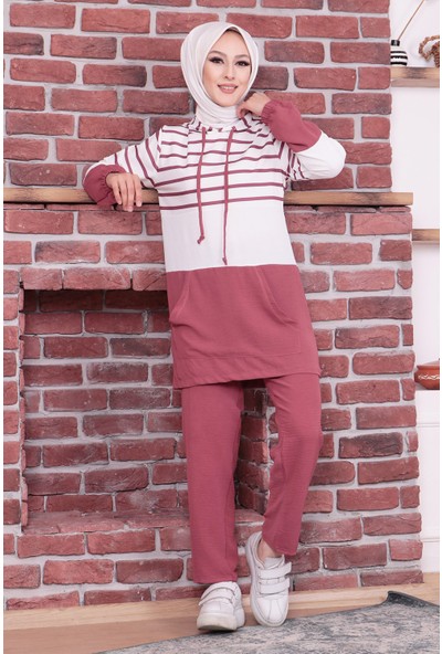 İmaj Butik Üst Çizgi Detaylı Kapşonlu Ayrobin Tesettür Takım/gül Kurusu İmaj Butik Üst Çizgi Detaylı Kapşonlu Ayrobin Tesettür Takım/gül Kurusu