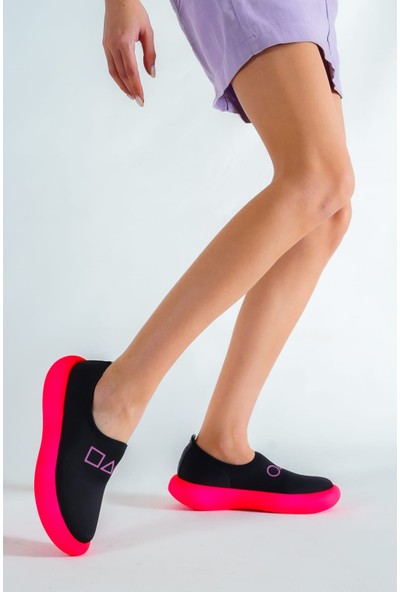 Kadın Siyah Fuşya Sneaker Spor Ayakkabı OB4000D