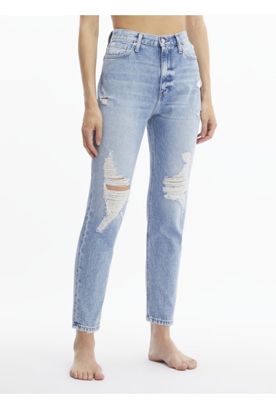 Calvin Klein Yüksek Bel Pamuklu Daralan Paça Mom Jeans Kadın KOT PANTOLON J20J218512 1A4 Calvin Klein Yüksek Bel Pamuklu Daralan Paça Mom Jeans Kadın KOT PANTOLON J20J218512 1A4