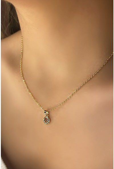 Altın Renk Kelebek Figürlü Kolye